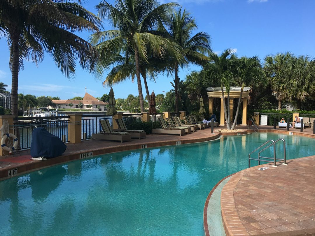 5 Reasons to Love the Holiday Inn Sunset Cove Resort – Precious Mommy